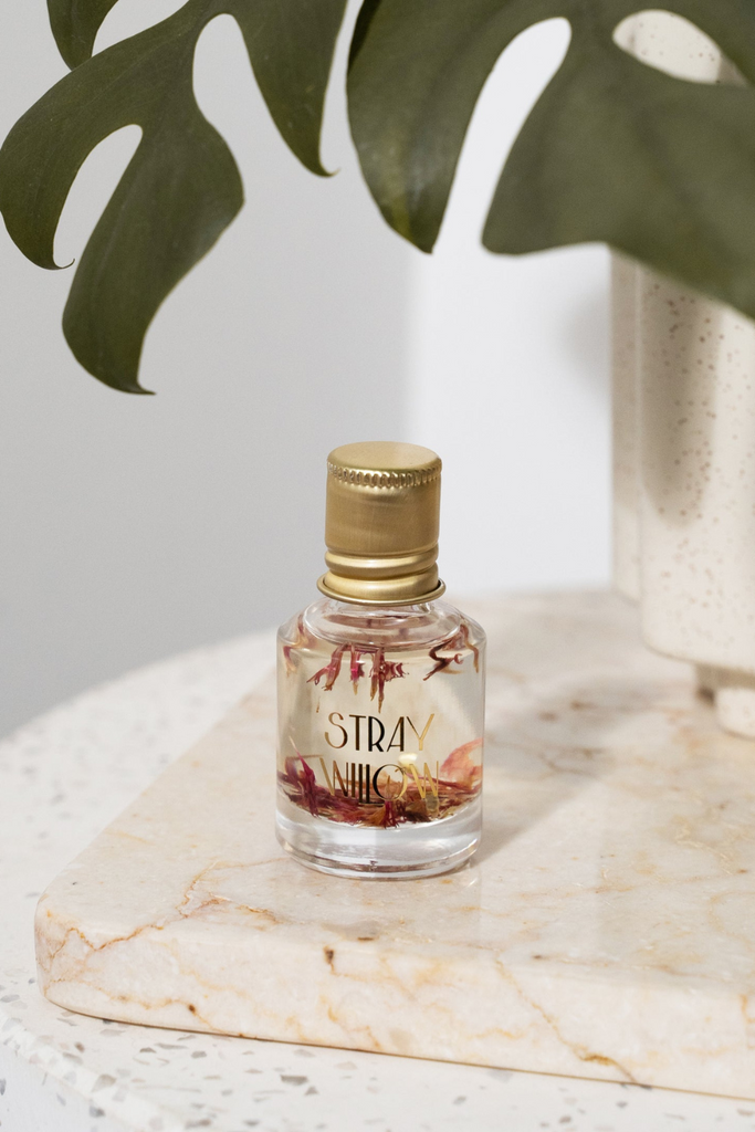 Shop Soft Haze 15ml Pink Roll On Essential Oil Perfume | Flo & Frankie