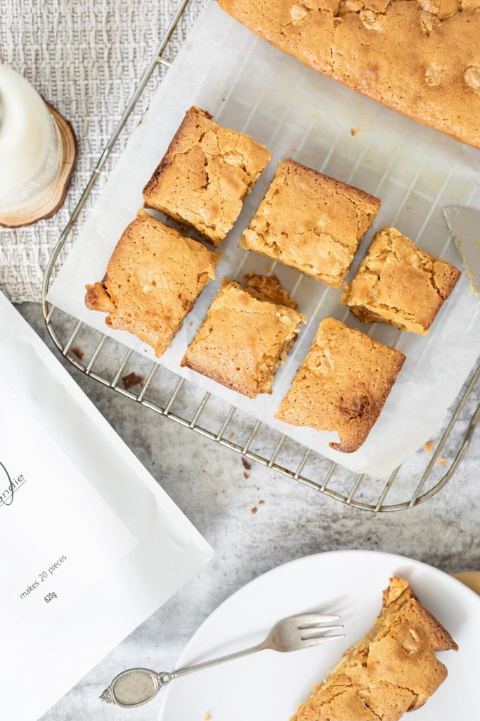 Shop Fudgy White Chocolate Blondie Baking Mix | Flo & Frankie