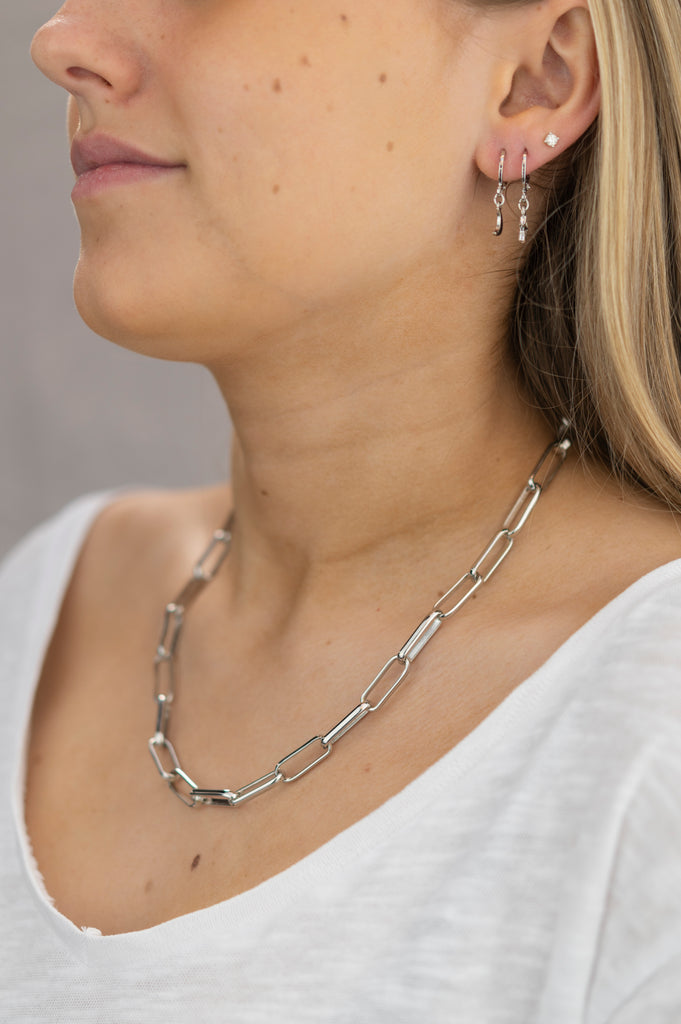 Shop Oval Chain Rhodium Necklace | Flo & Frankie
